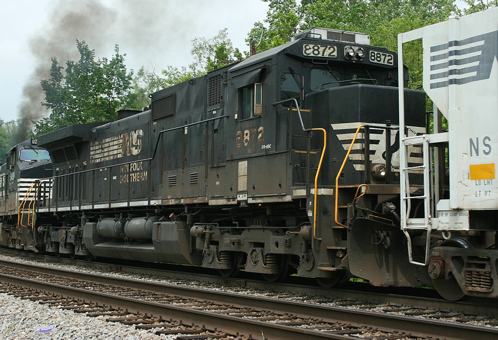 NS 8872